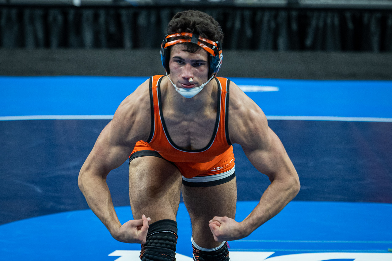 Ferrari Caps Off Freshman Season With National Title - Owrestle